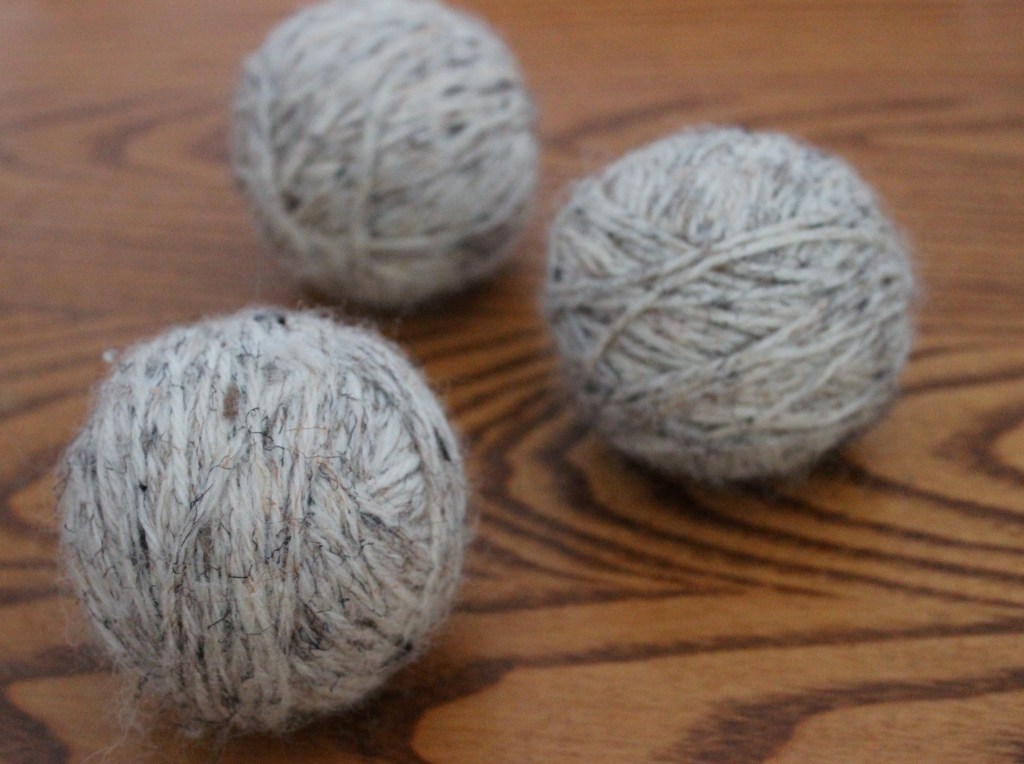 DIY Felted Wool Dryer Balls | These Light Footsteps